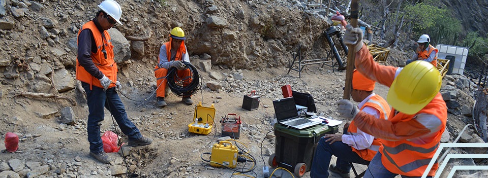 Servicios en Geomecánica y Geología | YachayRuna